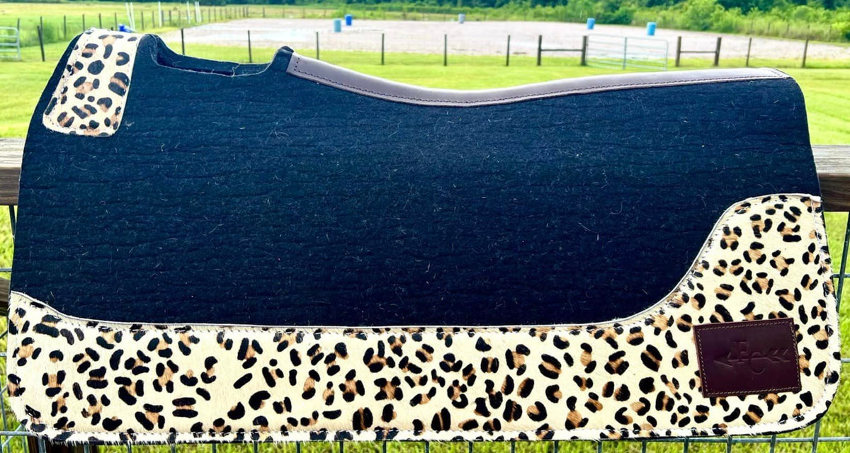 BLACK SADDLE PADS - LEOPARD, CHEETAH, ZEBRA, GATOR – Farm Chic’ Boutique